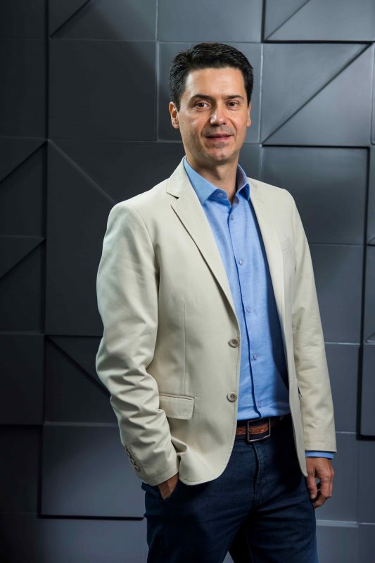 SAP apresenta novo diretor-geral para liderar as operações no Brasil ...